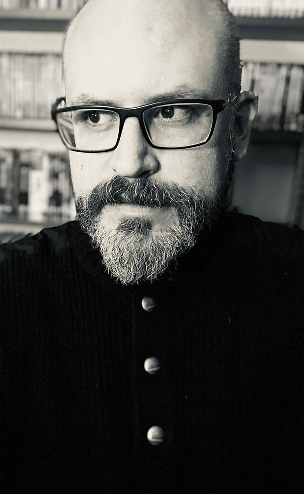Keith Thomas : qui est le réalisateur de The Vigil - CinéDweller